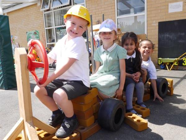 Careers at Goldsworth Primary School - Woking, United Kingdom, GU21 6NL ...