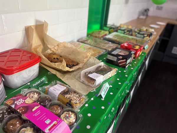 Work With Us | Eteach