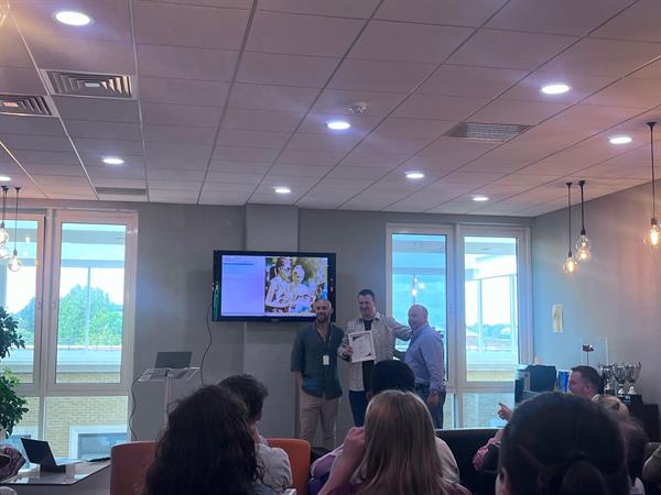 Work With Us | Eteach