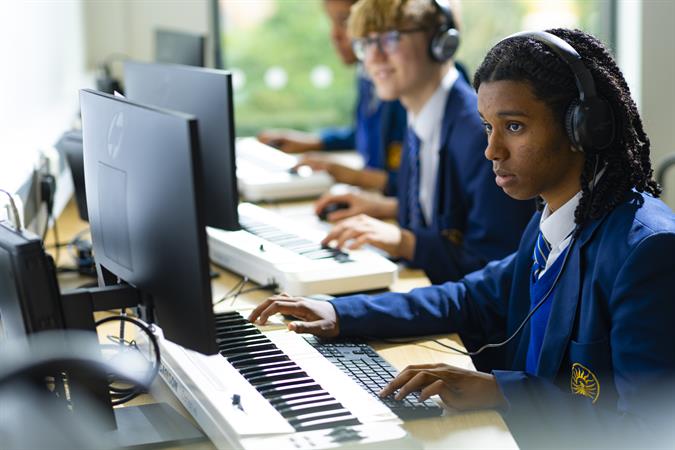 Careers at Dunraven School - London, United Kingdom, SW16 2QB | Eteach